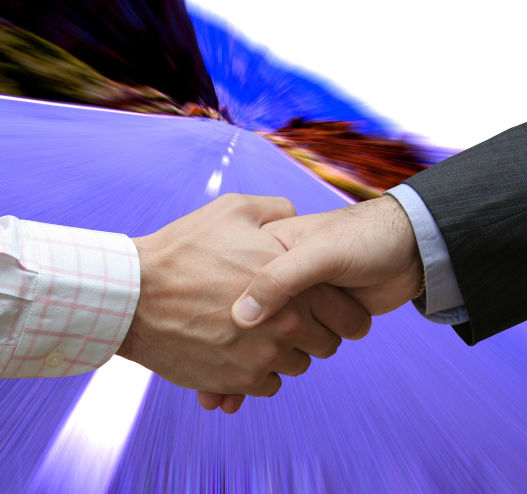 Cooperation and Competition in Intercultural Interactions